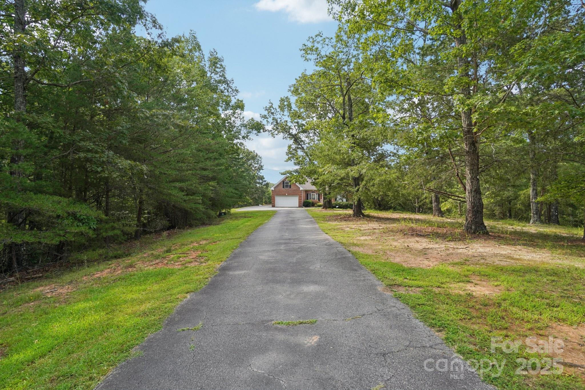 1025 Highland View Ln, Mill Spring, NC 28756 | MLS# 4297912 | Houzeo