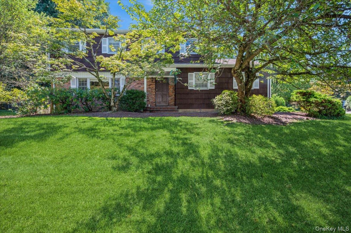 3 Termakay Dr, Clarkstown, NY 10956 | MLS# 903290 | Houzeo